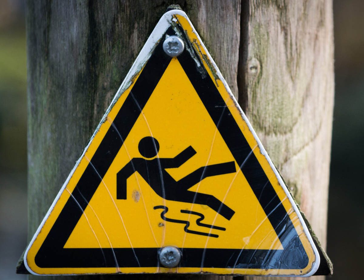 Identifying Slip Hazards: 7 crucial steps | Zerofal Slip Test Specialists